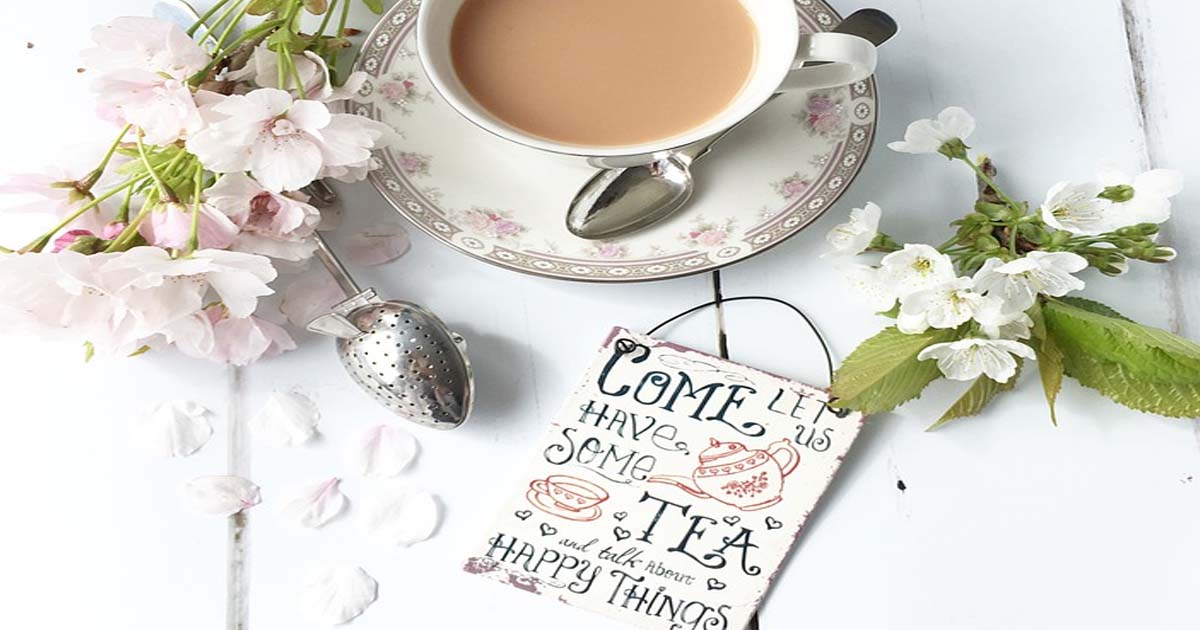 Ten DIY Vintage Teacup Hacks - Romance.com.au