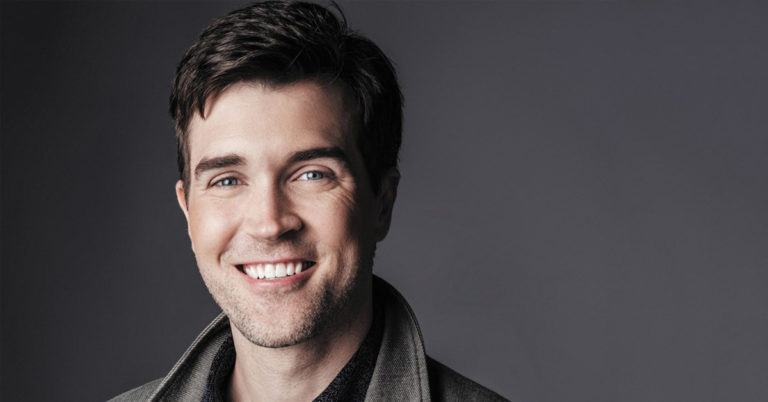 6 Questions with AJ Finn :HarperCollins Australia