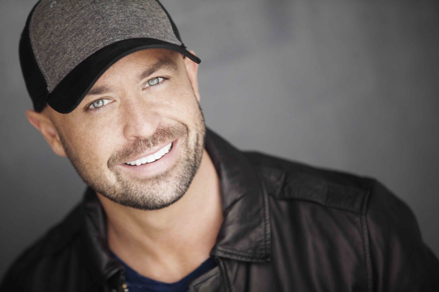 Hears the Thing - Harper Horizon