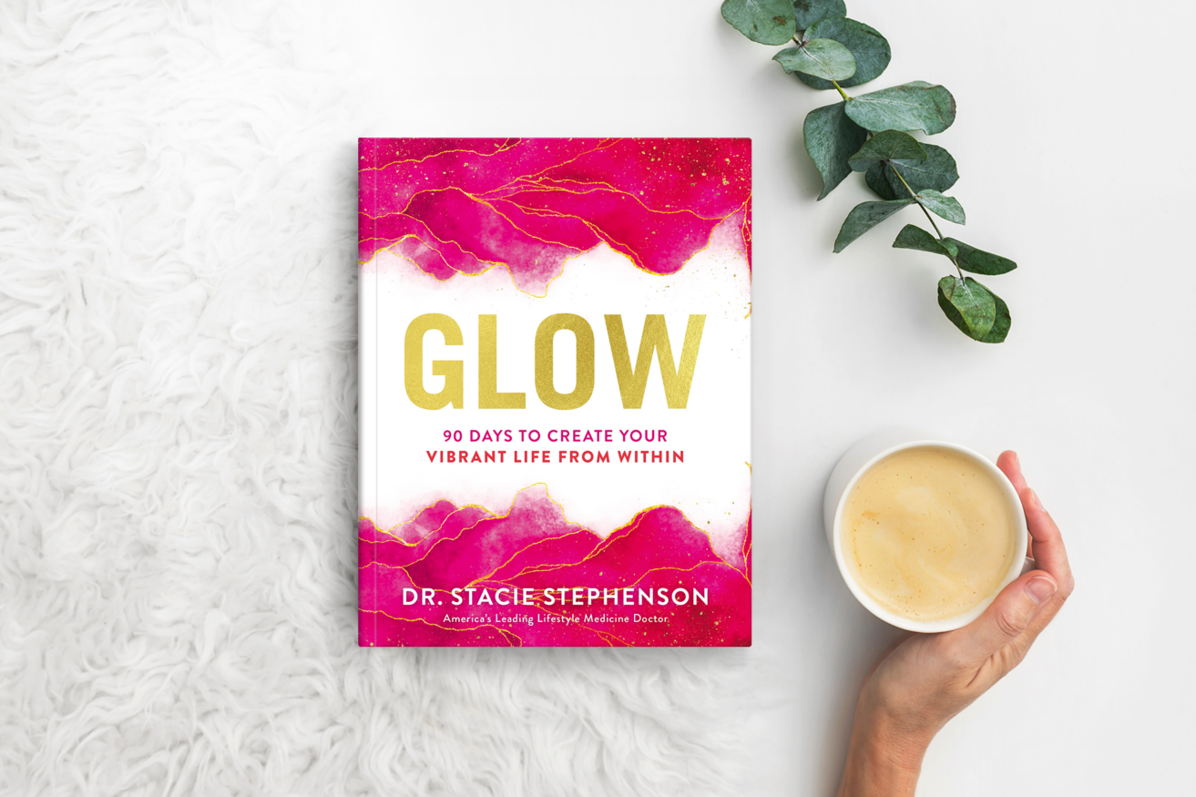 Glow: 90 Days to Create Your Vibrant Life from Within - Harper Celebrate