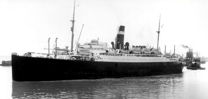 Sinking the SS Athenia - Yale University Press