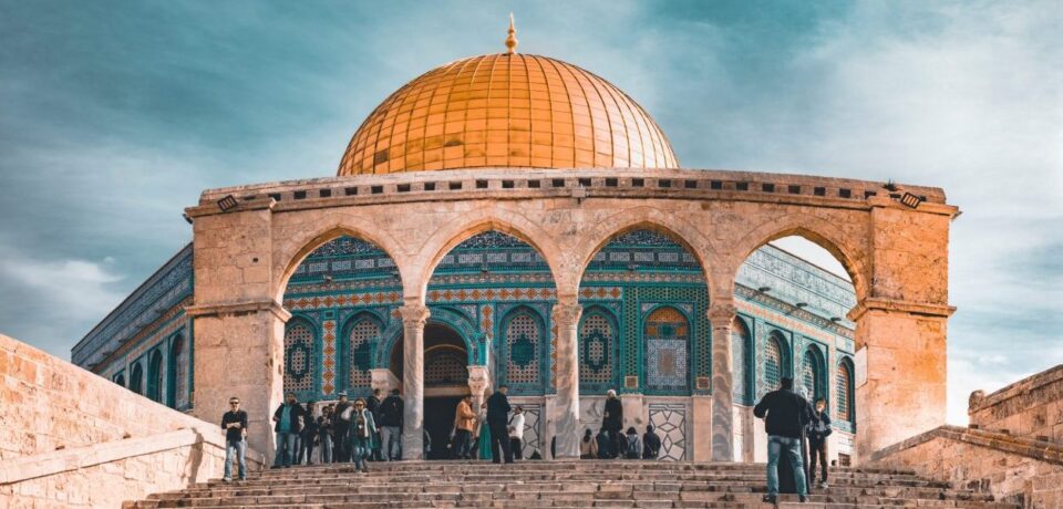 The Zionist Revolution - Yale University Press