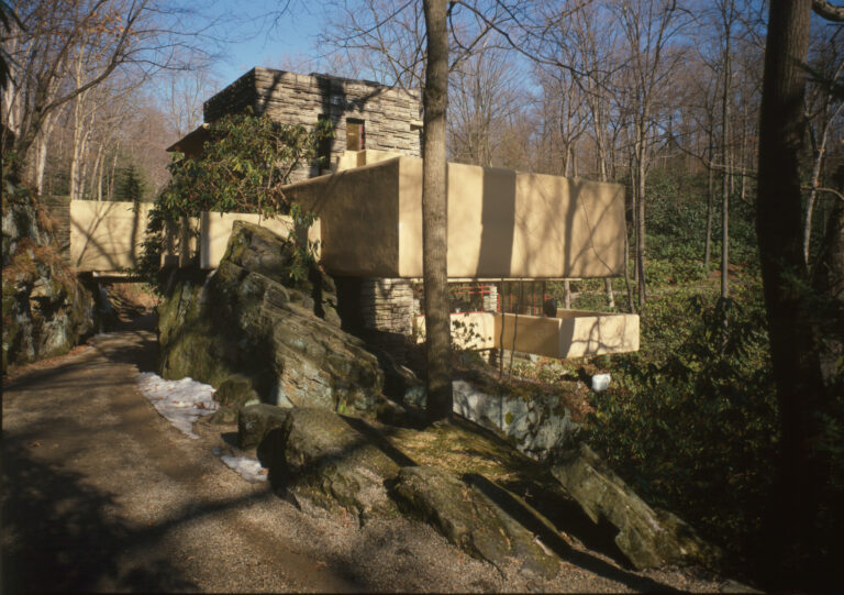 Svante Pääbo: The Dark Lord of Ancient DNA - Yale University Press